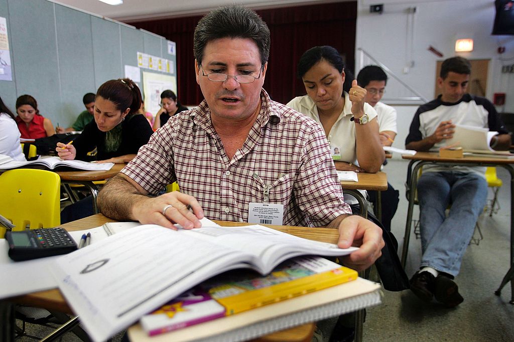 Tailoring Job Training Programs for Hispanics - Hispanic Research Center